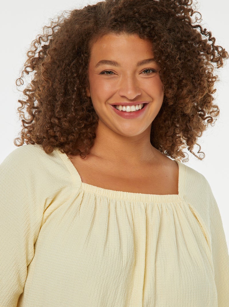 Blouse fluide encolure bardot en maille gaufrée - Jaune - Grandes tailles - Femme - 14.40€ - Kiabi