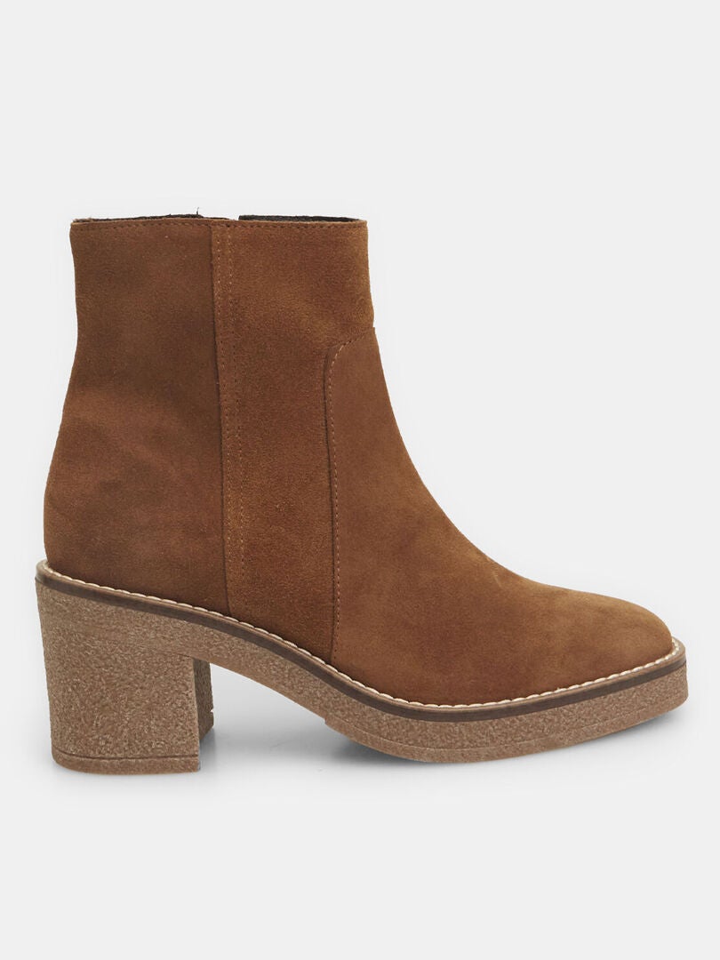Bottines en cuir velours avec talon midi BATA - Marron - Kiabi - 107.99€