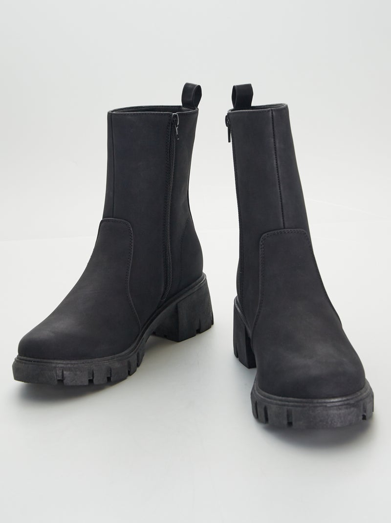 Bottines en suédines - Noir - Kiabi - 32.00€