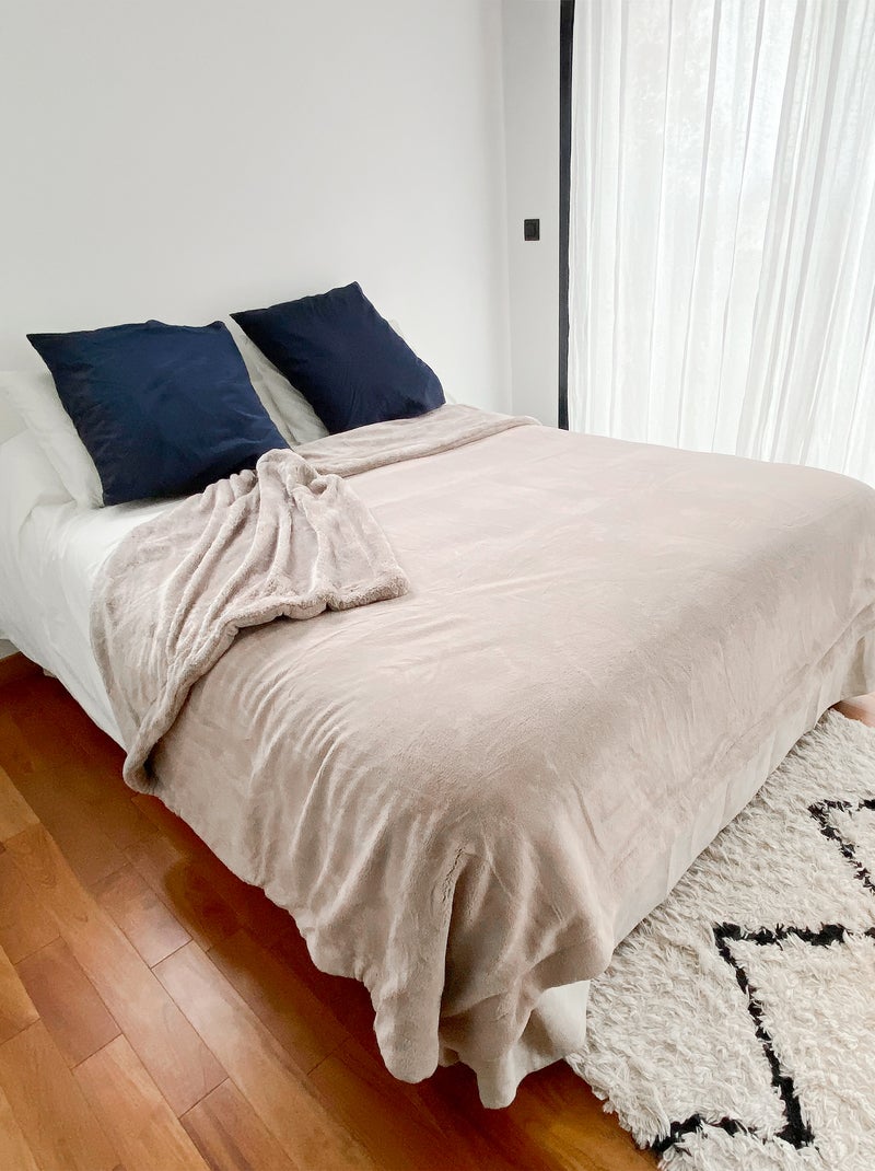 Couverture polaire 220x240cm 760g/m² - Cozy beige taupe - Beige foncé ...