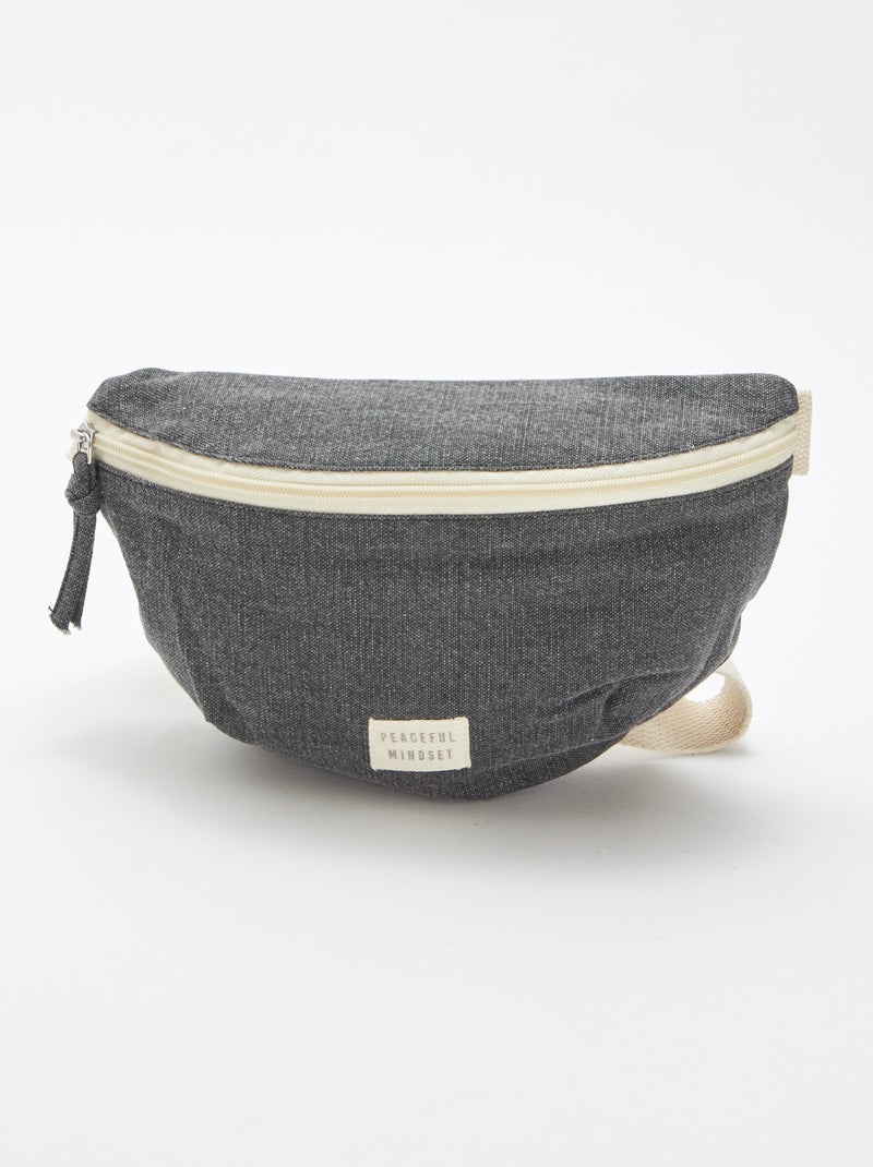 Grand sac banane avec étiquette tissée - Noir - Femme - 12.00€ - Kiabi