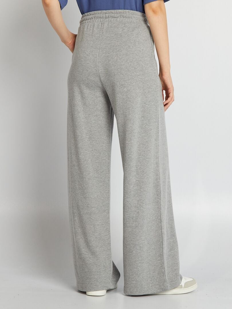 Pantalon jogging large - Gris - Kiabi - 12.00€