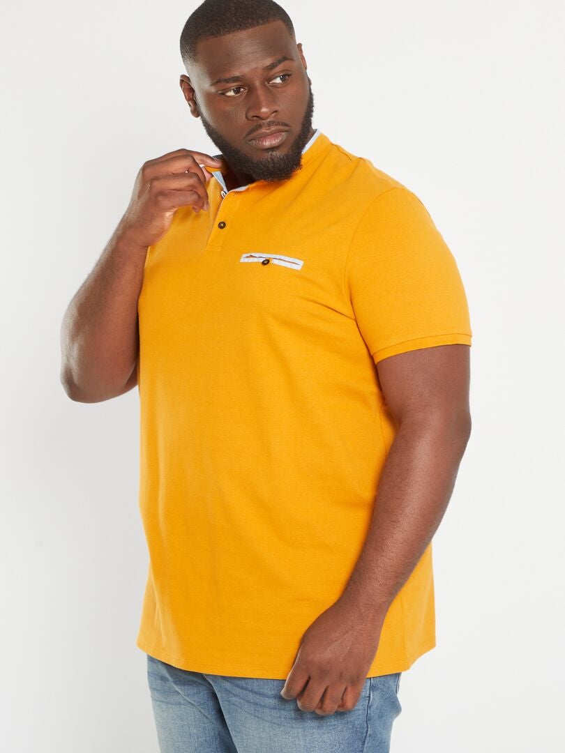 Polo manches courtes col mao - Jaune - Kiabi - 15.00€