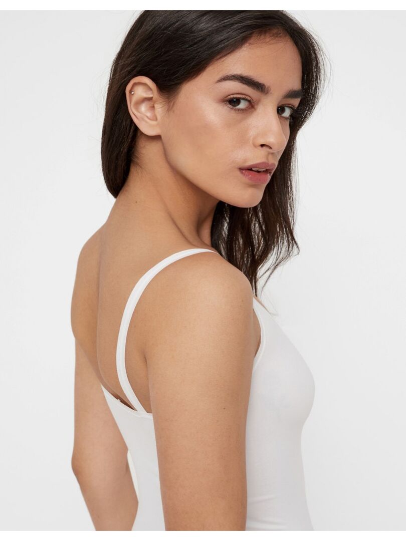 Robe courtes Pieces - Blanc Blanc - Kiabi - nu€