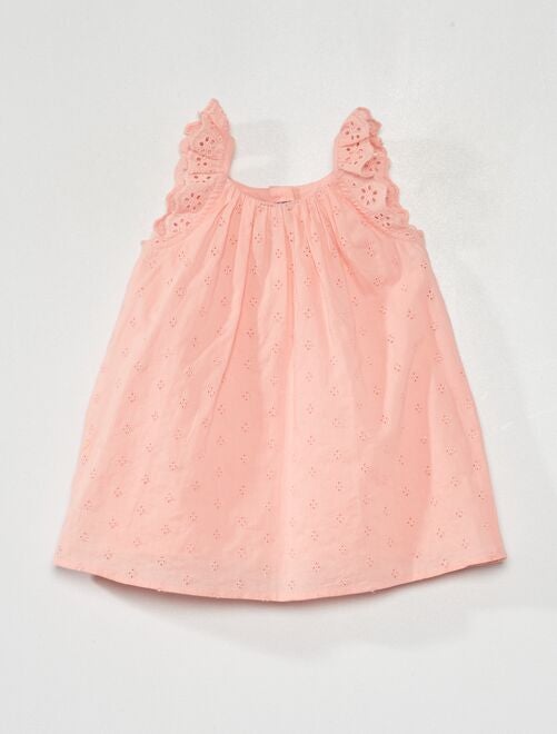 Robe rose broderie anglaise