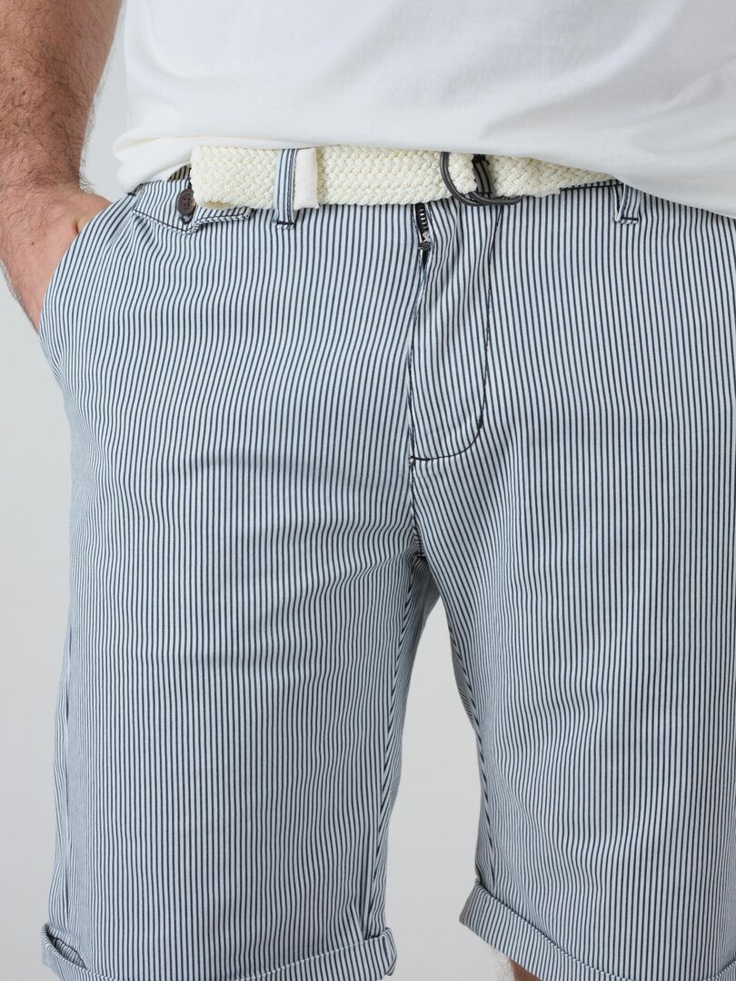 Short à rayures avec ceinture 'Deeluxe' - Bleu marine - Kiabi - 20.00€