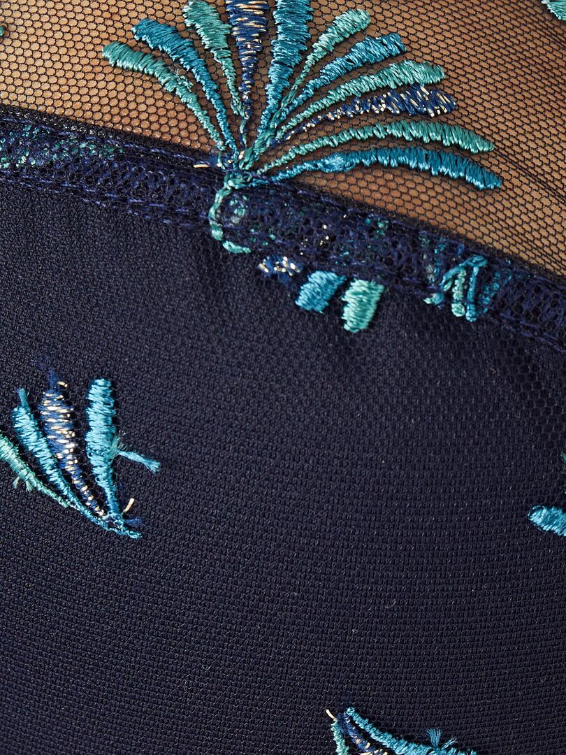 Soutien-gorge armatures brodé BELLA de Damart - Damart - Bleu marine ... Soutien-gorge armatures brodé BELLA de Damart - Damart - Bleu marine ...