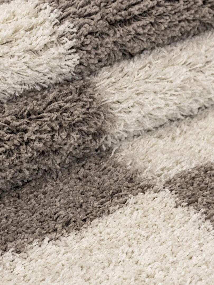 Tapis poils longs shaggy tissé motif géométrique RECTAN - Beige - Kiabi - 64.99€