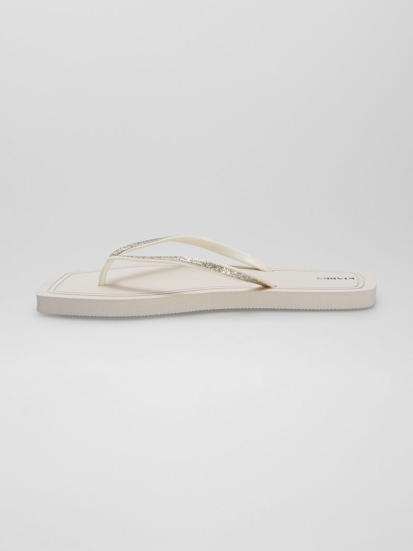 Tongs carrées à strass - Beige - Kiabi - 7.00€